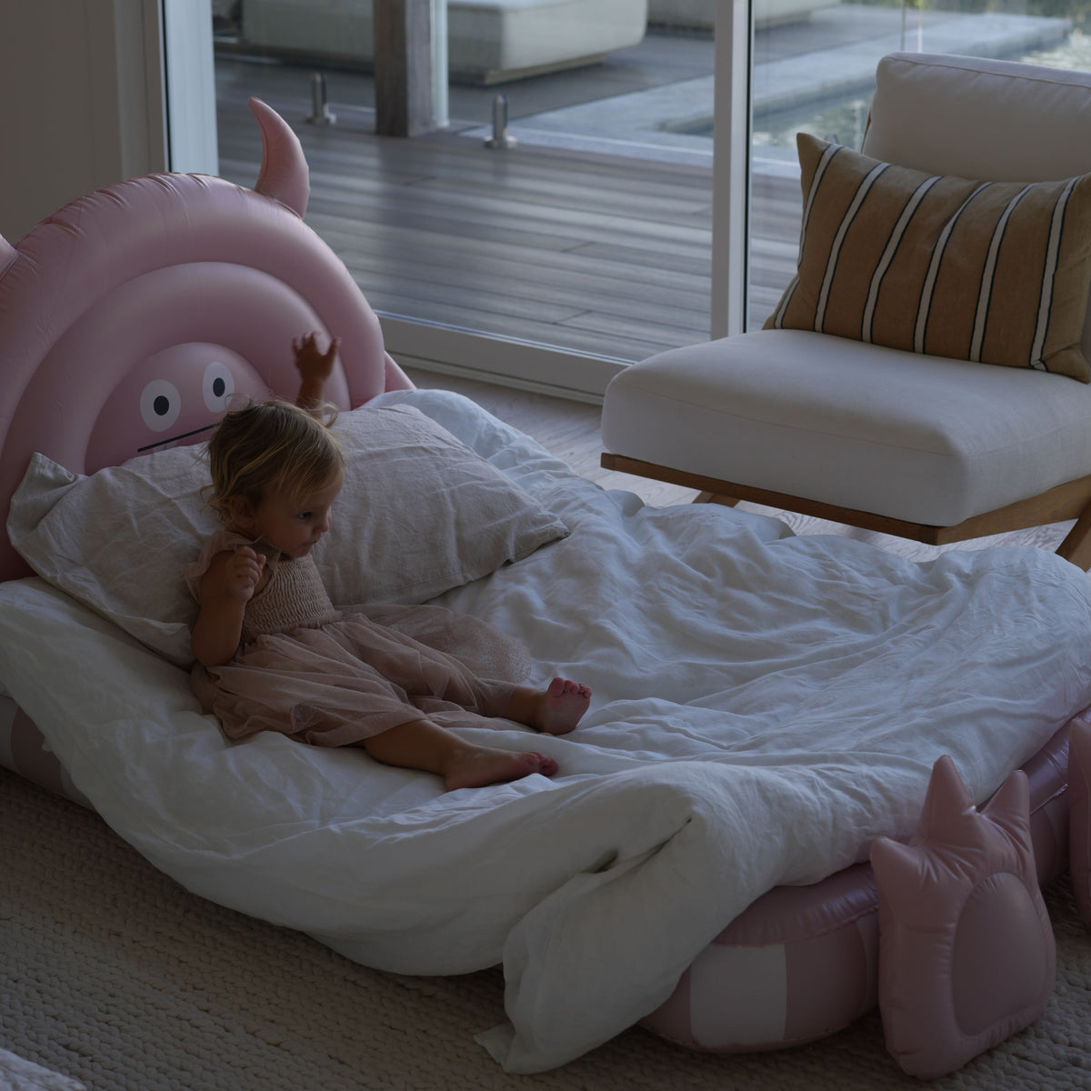 SUNNYLIFE KIDS SLEEPOVER BED | MONSTER PINK – Olive and August